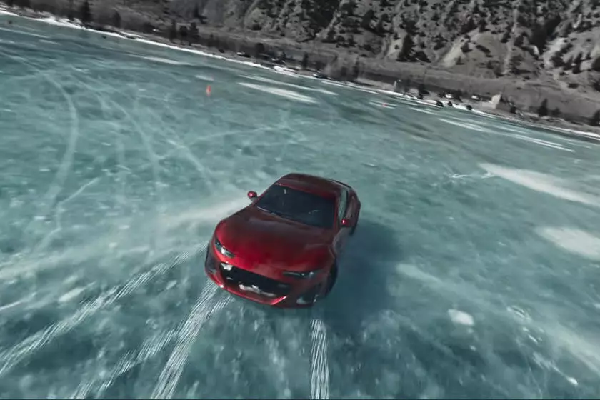 Nonton Drako's 1.200-HP GTE Slide ing A Frozen Lake 4953_6