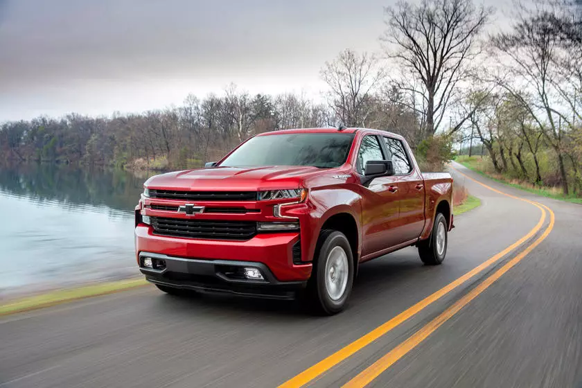 2019-2021 Chevrolet Silverado 1500 Front View Driving