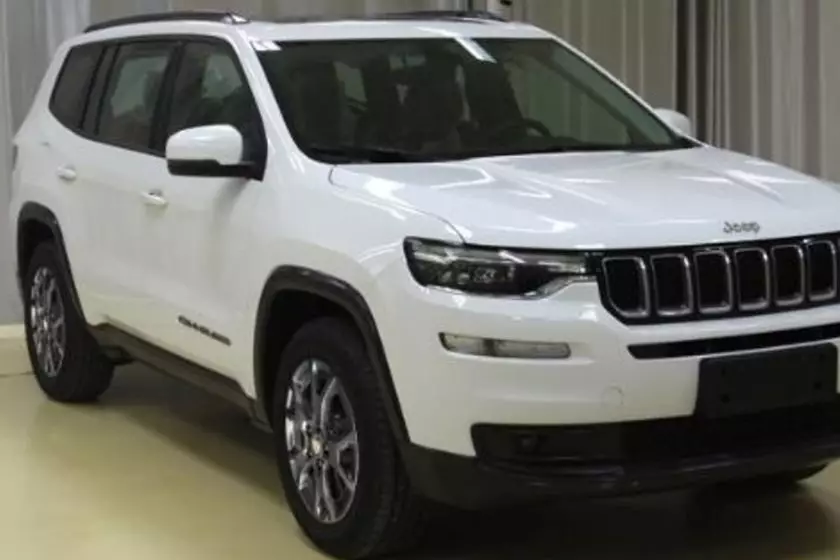 FILITA: Ĉi tio Estas la Seploka Grandkomandanto de Jeep 50215_5