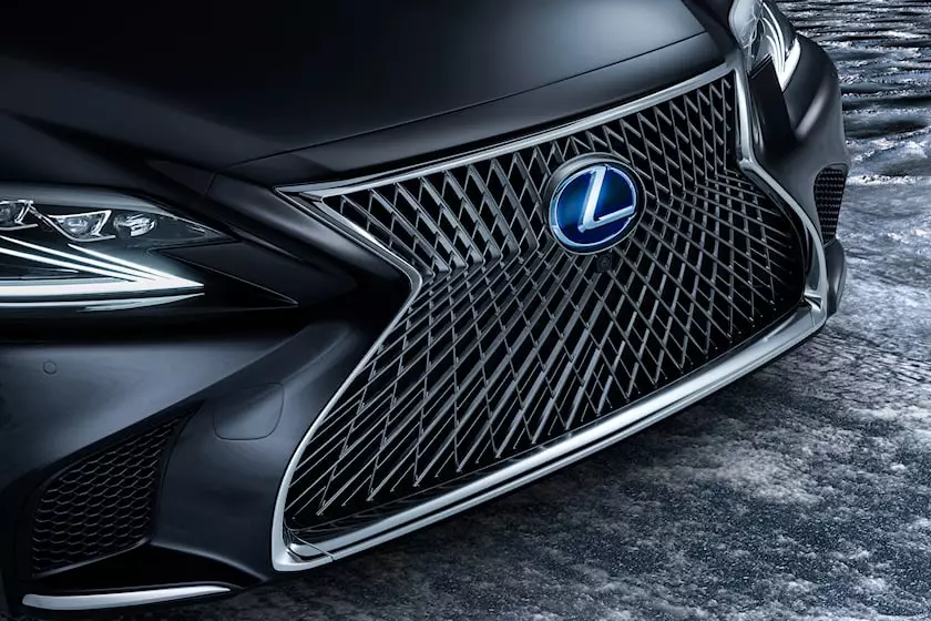 2021-2022 Lexus LS Hibrit Izgara