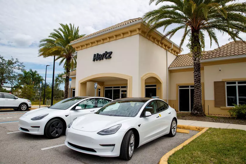 Tesla's $ 4 billion Deal Nrog Hertz yog qhov tsis ntseeg 50438_3