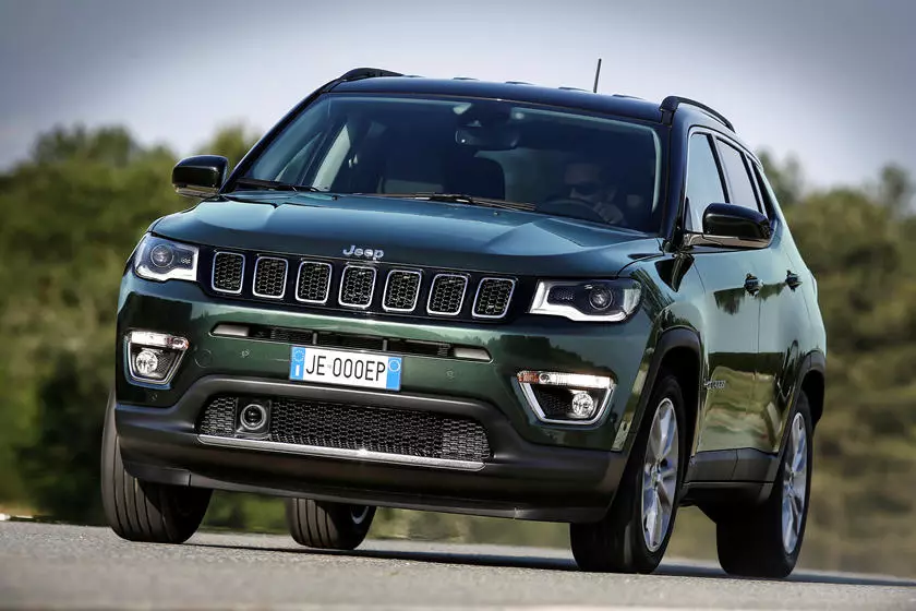 Jeep Compass 2021 року випускається з новими двигунами 50507_2