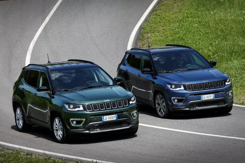 Jeep Compass 2021 року випускається з новими двигунами 50507_9