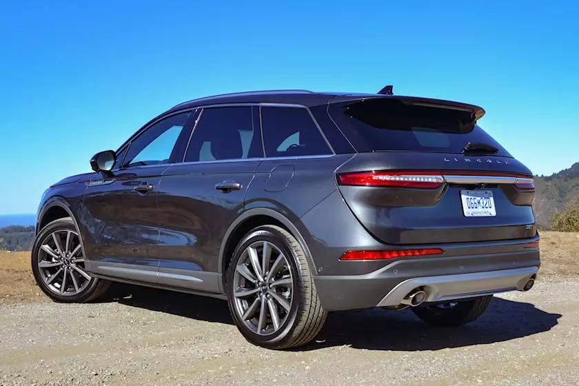 2020-2022 Lincoln Corsair Rear Angle View