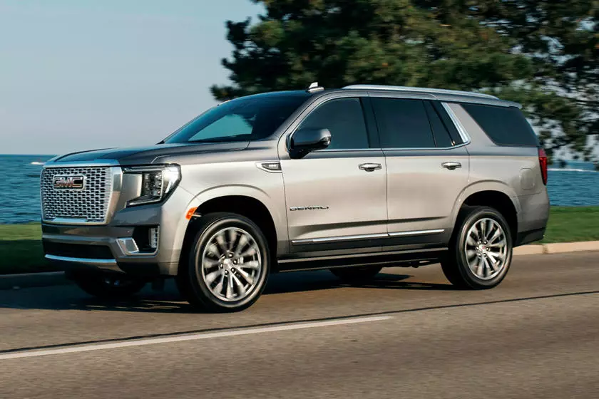 2021-2022 GMC Yukon XL Side View Tiomáint