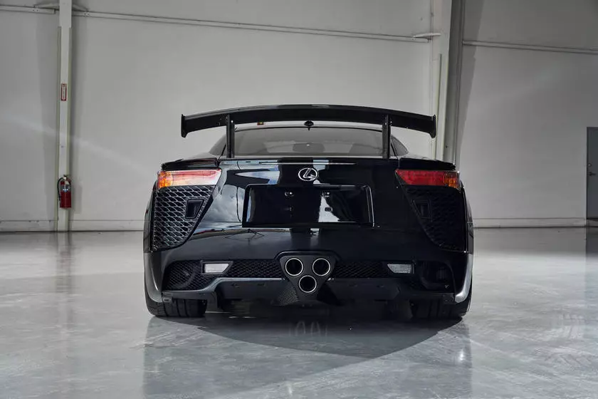 Редкият Lexus LFA Nurburgring Edition се продава за седем цифри 50653_6