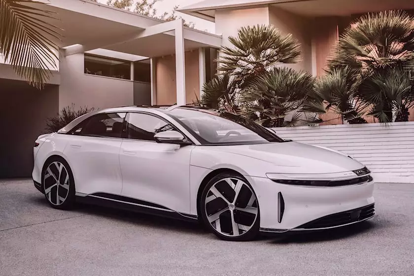 2021-2022 Vedere unghiulară frontală Lucid Air