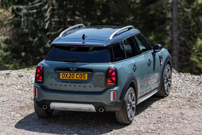 2021-2022 Mini Cooper Countryman kilátás hátulról