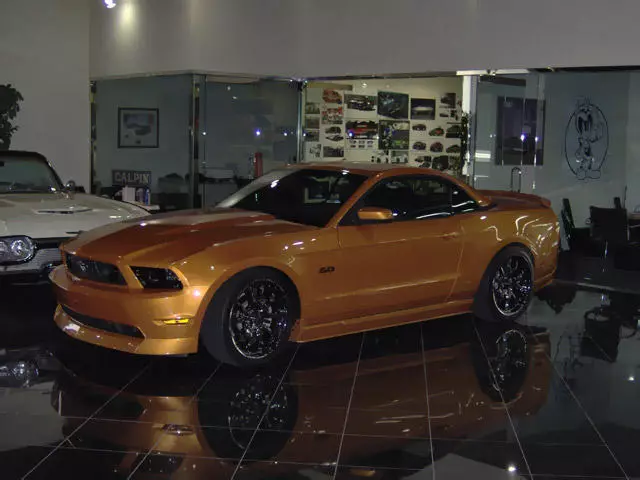 Golden Touch: Ford Mustang Hard Top Convertible oleh Adjwok Design 50849_1