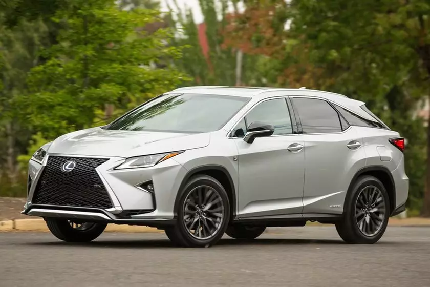 Lexus RX သည် စျေးအလွန်သက်သာသော်လည်း ဇိမ်ခံအင်္ဂါရပ်များ ဆုံးရှုံးသည်။ 50883_4