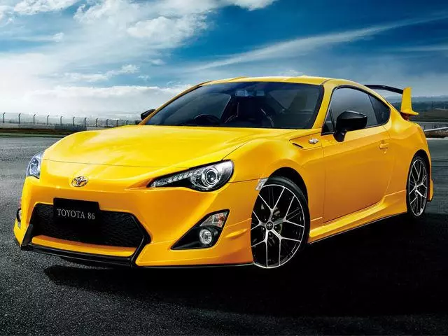 Toyotas nye Yellow Limited er en fantastisk bil du aldri kommer til å eie 50915_1