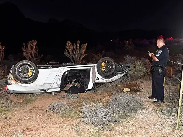 Como sobreviver a um acidente de supercarro quase fatal no deserto 50986_1