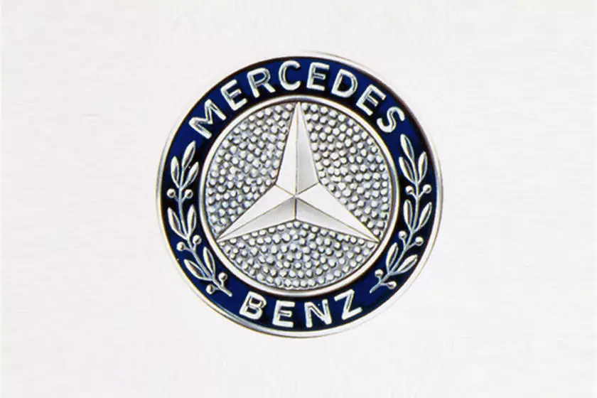 Pouze jeden design Mercedesu se vyrábí již 100 let 51114_11