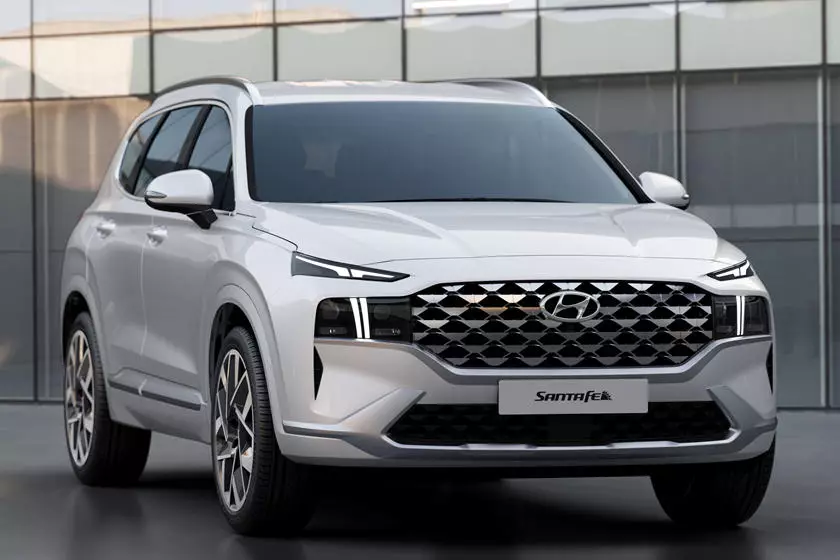 Hyundai Santa Fe 2021 година дебитира со смел стил 51680_1