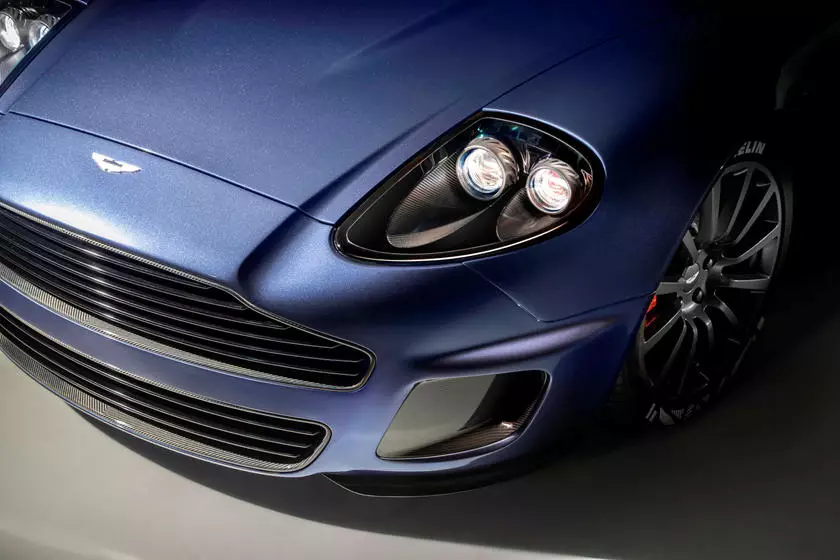 Aston Martin, 새로운 세계 기록으로 V12 Vanquish 기념 51690_12