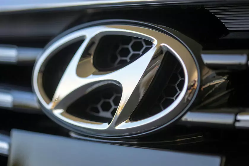 2015-2017 Hyundai Sonata Sedan Badge hareup