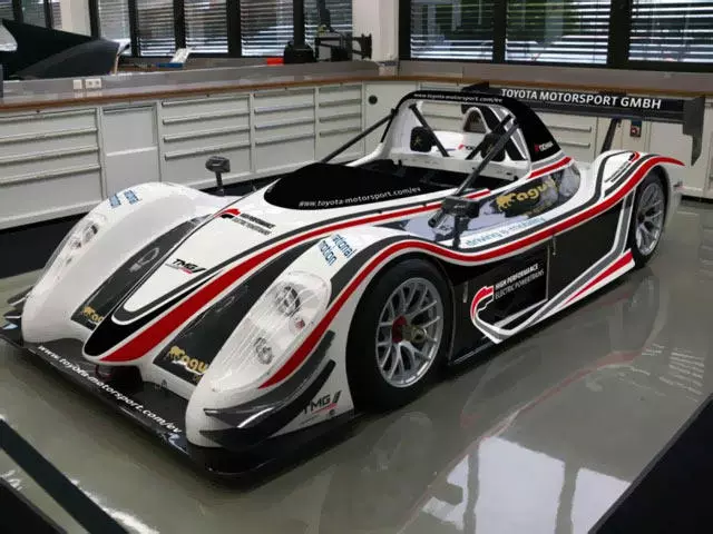 Verdaj Debutoj: Toyota EV Racing Prototipo Malkaŝita 51864_1