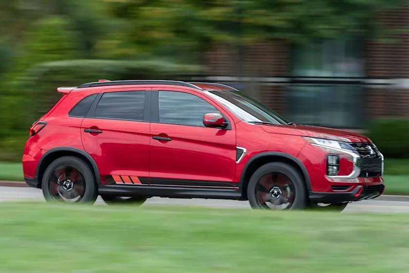 2020-2022 Mitsubishi Outlander Sport Front view Driveing