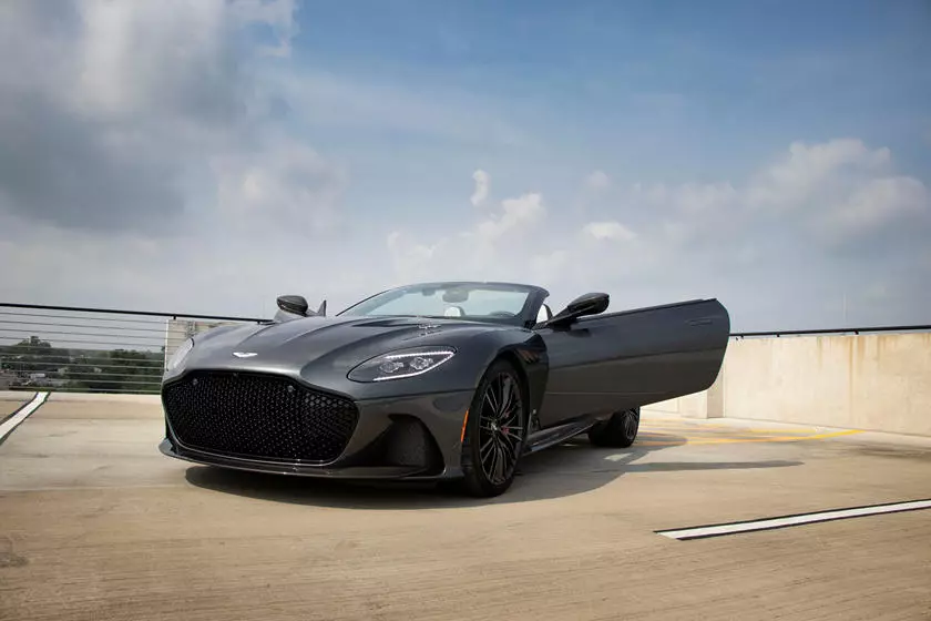 Per què l'Aston Martin DBS Superleggera és el Gran Tourer perfecte 52029_6