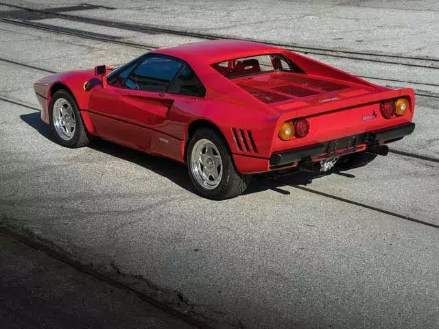 1984 Ferrari 288 GTO บิดาแห่ง F40 มุ่งหน้าสู่การประมูล 52077_1