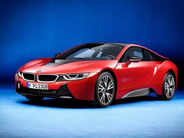 BMW પ્રથમ સ્પેશિયલ એડિશન i8 જાહેર કરે છે: કાઉન્ટ અસ ઇમ્પ્રેસ્ડ 52369_1