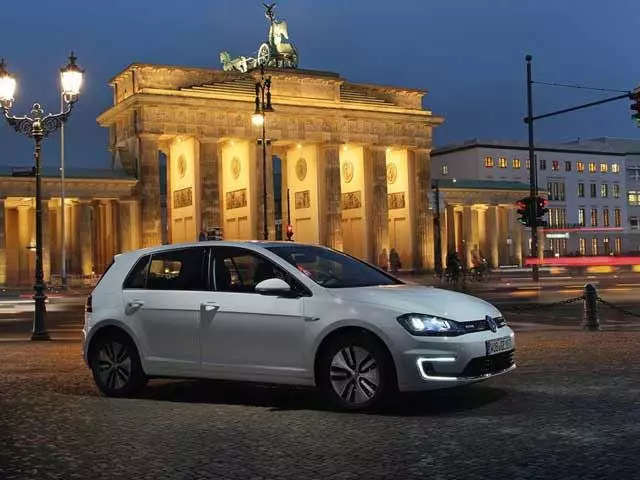 Volkswagen offre una speciale e-Golf in edizione limitata che la rende più economica 52562_3