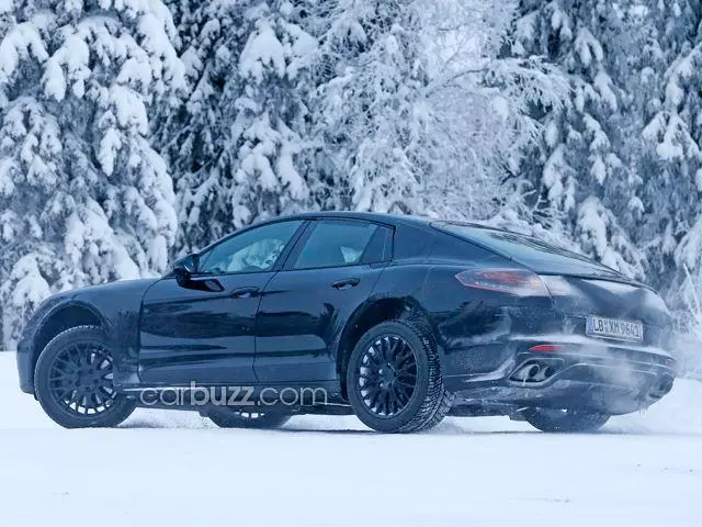 „Bentley EXP 10 Speed 6“, kurį galėsite nusipirkti, dalinsis platforma su kita... „Panamera“? 53067_2