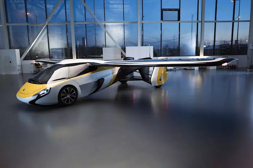 Zie 's werelds eerste commercieel beschikbare vliegende auto in Los Angeles 5310_1