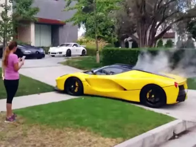 LUDILO: Arap LaFerrari se zapalio nakon terorisanja četvrti Beverly Hills! 53301_1