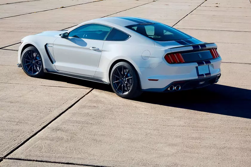 2016-2018 Ford Mustang Shelby galinis trijų ketvirčių vaizdas iš kairės