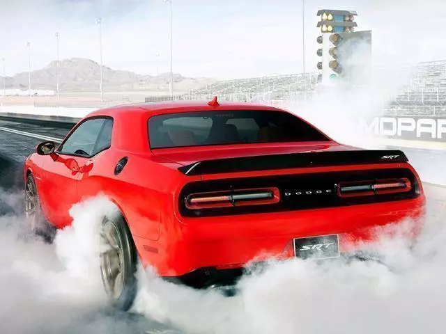 2025 Dodge SRT Hellcat-ek diseinatuko du... Batxilergoko haurrek?! 53481_1