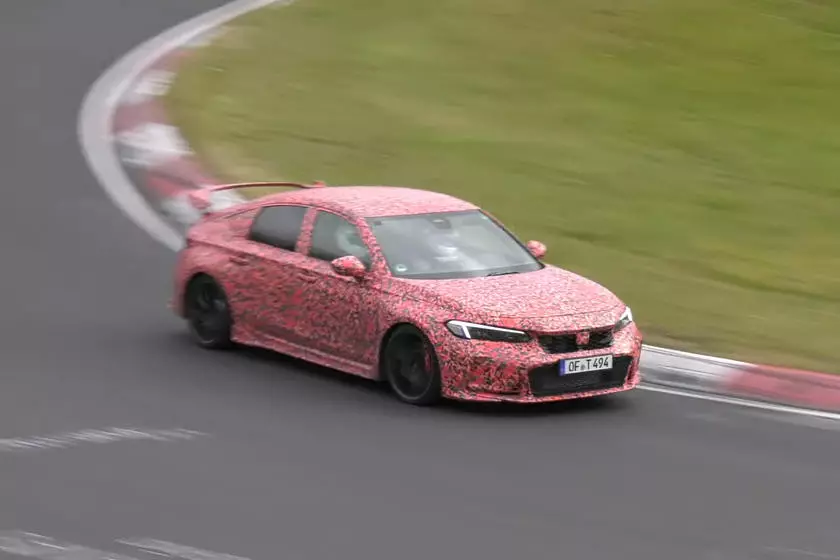 Sehen Sie, wie der Honda Civic Type R 2023 auf dem Nürburgring antritt 53485_4