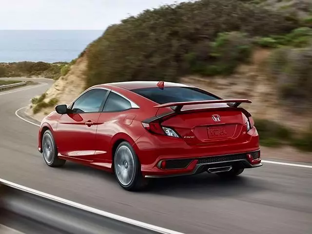 Revisión de primera vista del Honda Civic Si 2018: ¿una decepción o simplemente suficiente? 53823_1