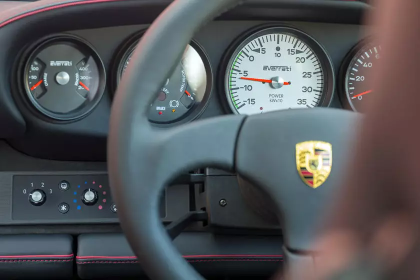 Porsche 964 Elektrik Kos Jauh Lebih Dari 911 Turbo S Baharu 53978_9