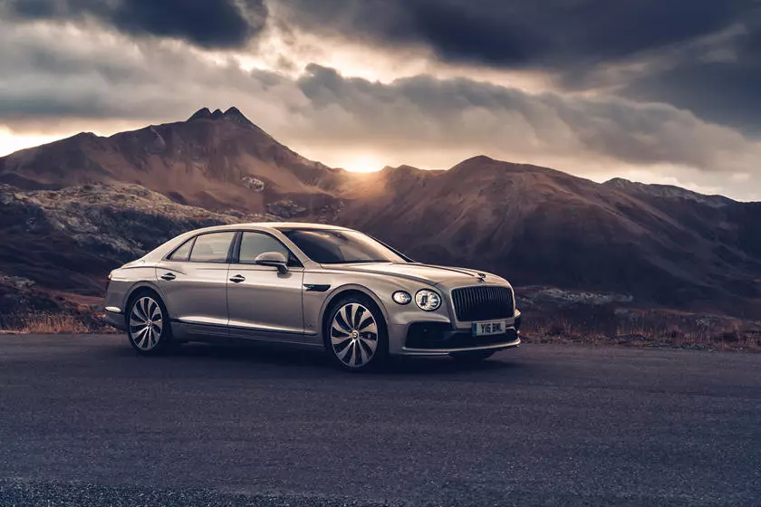 2020 Bentley Flying Spur Frontal Aspect