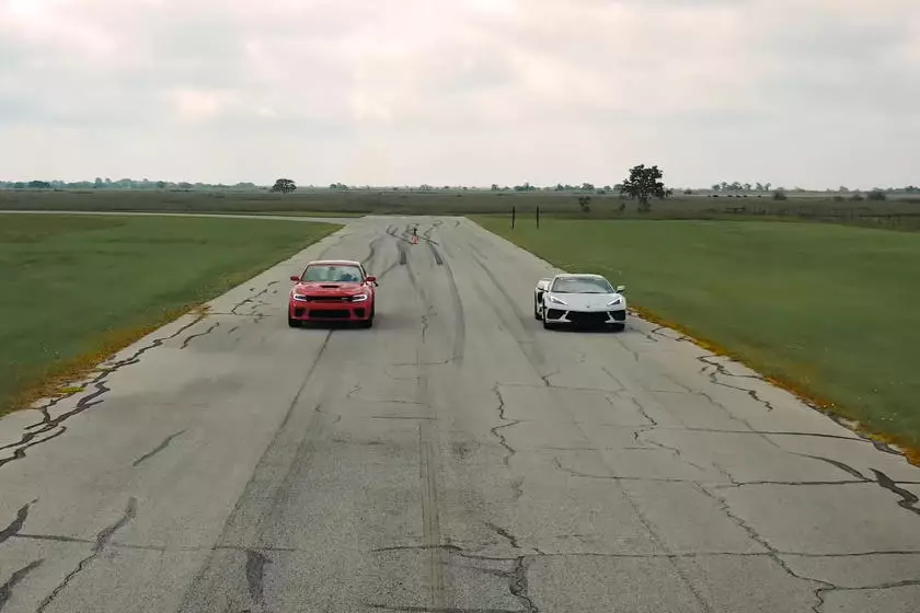 Hennessey Drag Race: C8 Corvette vs. Dodge Charger Hellcat 54731_3