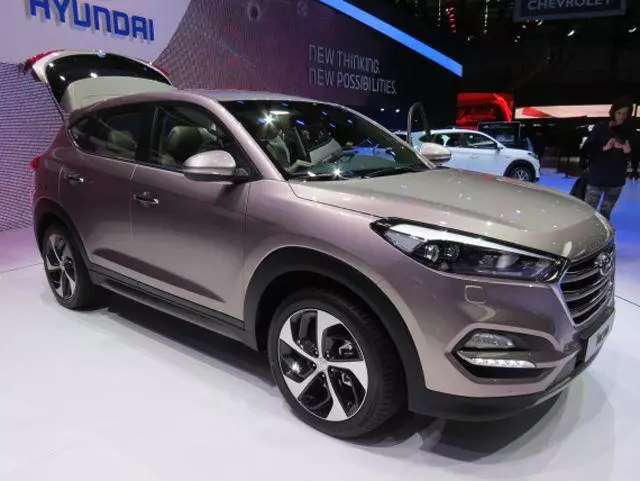 Hyundai sjell Tucson të ri në Gjenevë, duke përfshirë një version konceptual hibrid 54740_1