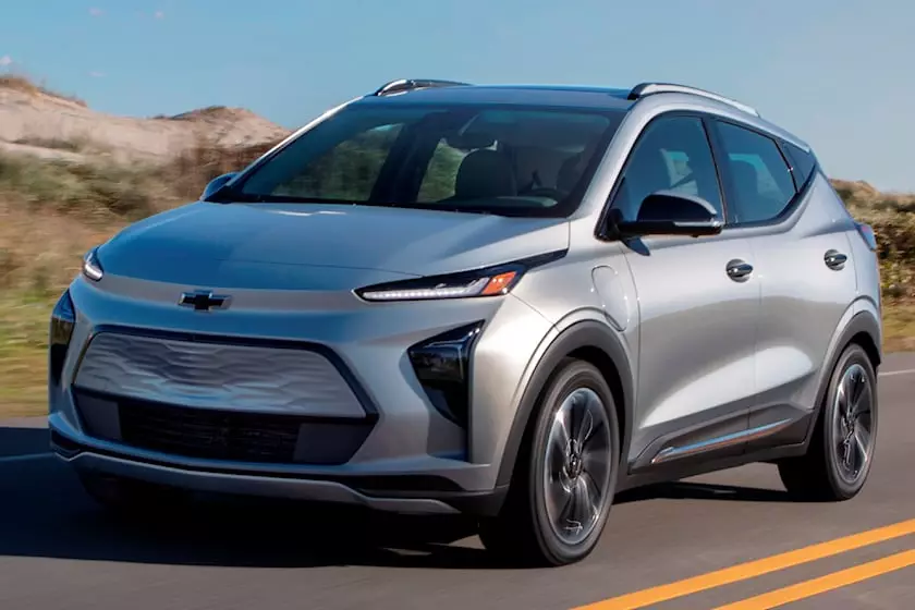 2022 Chevrolet Bolt EUV Front View Driving