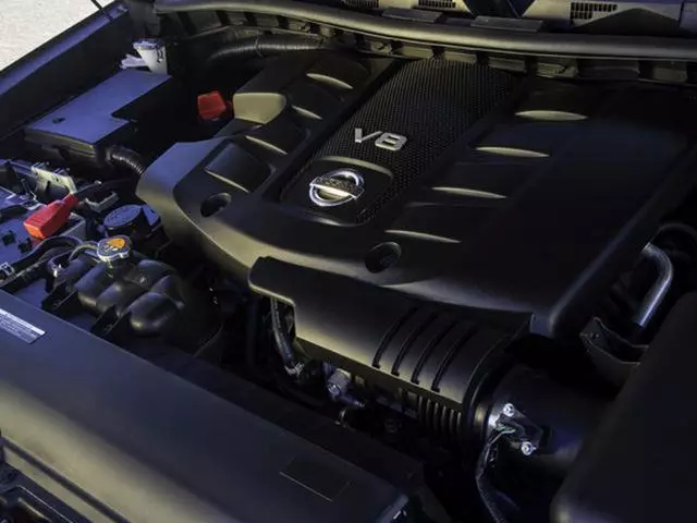 2017 Nissan Armada-ийн анхны харагдац: Хэзээ ч үгүй байснаас хожимдсон нь дээр 55025_12