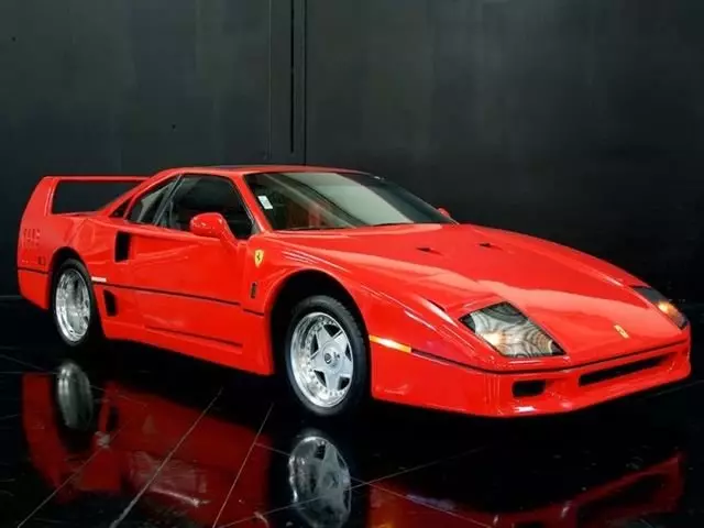 Izany no antony tokony hividiananao ity Ferrari F40 $13,000 ity 55193_1