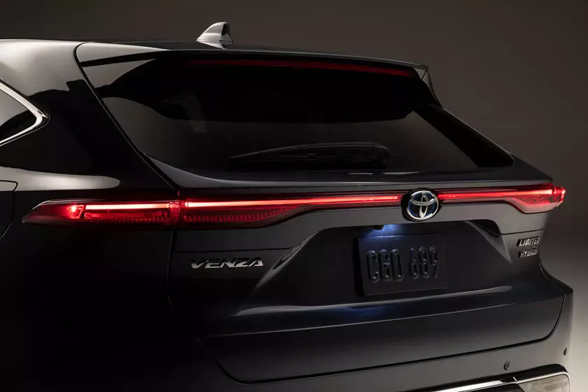 Ọ Alaghachila! Zute Toyota Venza nke ọhụrụ 2021 55218_11