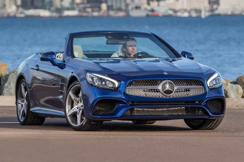 Mặt trước của Mercedes-Benz SL Roadster 2017-2020