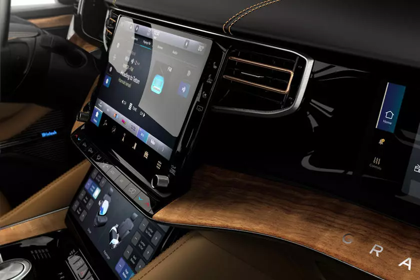 2022 Jeep Grand Wagoneer Dashboard