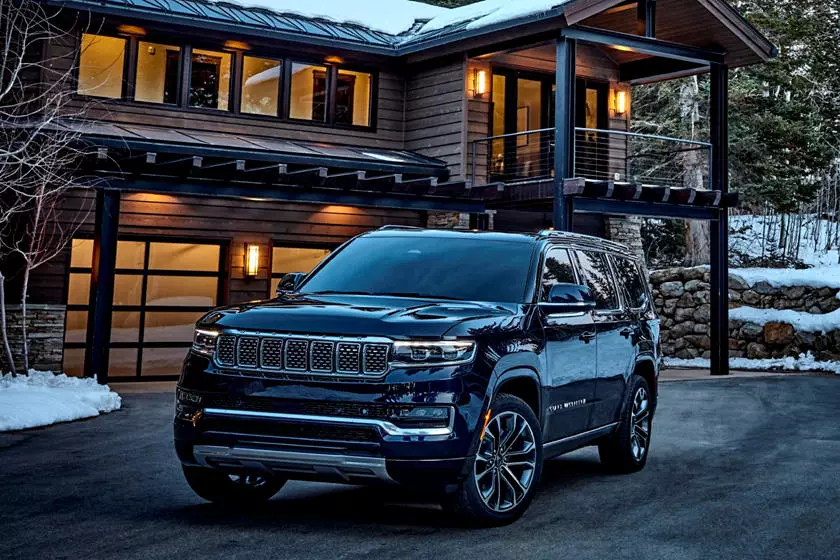 2022 Jeep Grand Wagoneer Front Angle View