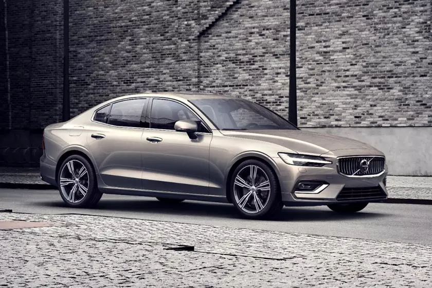 2019-2020 Volvo S60 Front View