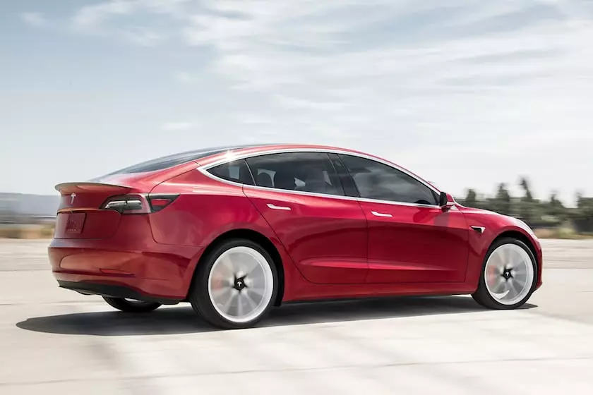 Tesla hæver Model 3-priserne endnu en gang 5562_5