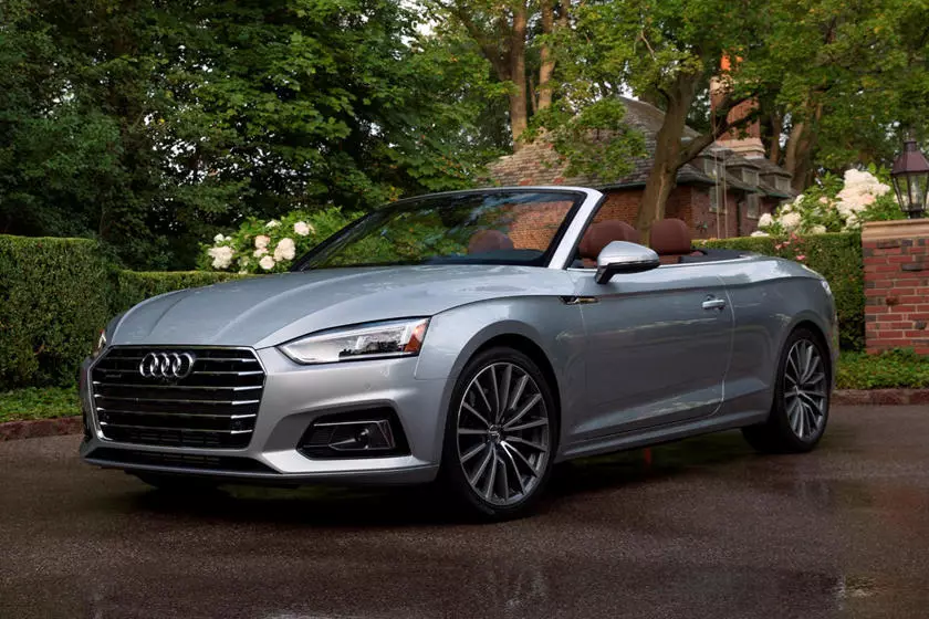 2018-2019 Audi A5 kabriolet spredaj, tričetrtinski, levi stranski pogled