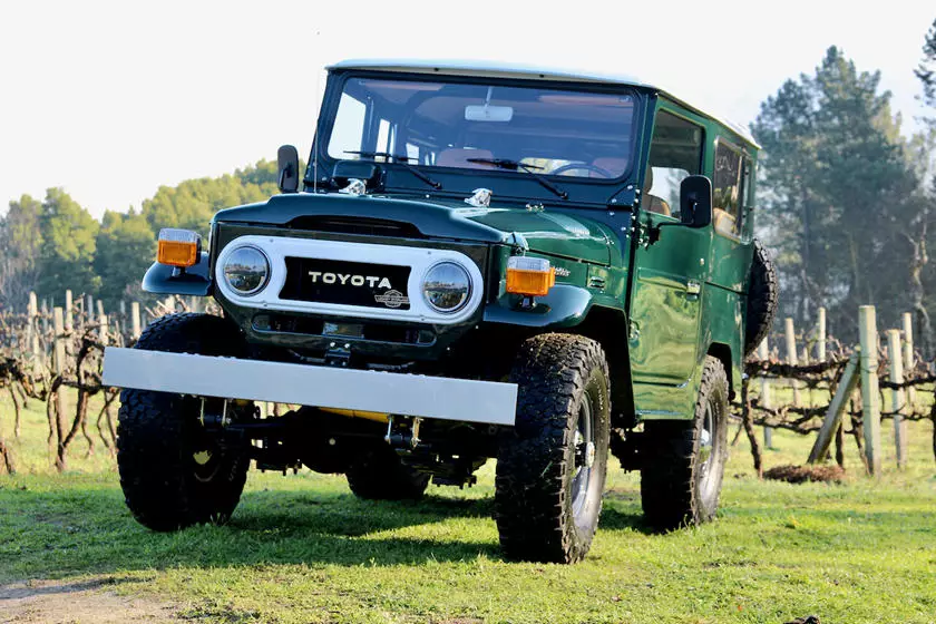 1979 “Toyota Land Cruiser” özüne laýyk “Restomod” alýar 55708_1