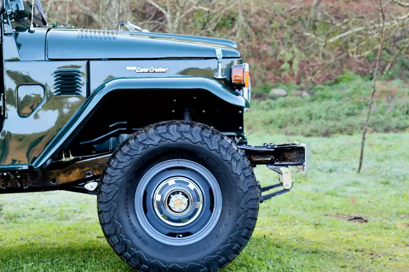 1979 “Toyota Land Cruiser” özüne laýyk “Restomod” alýar 55708_5