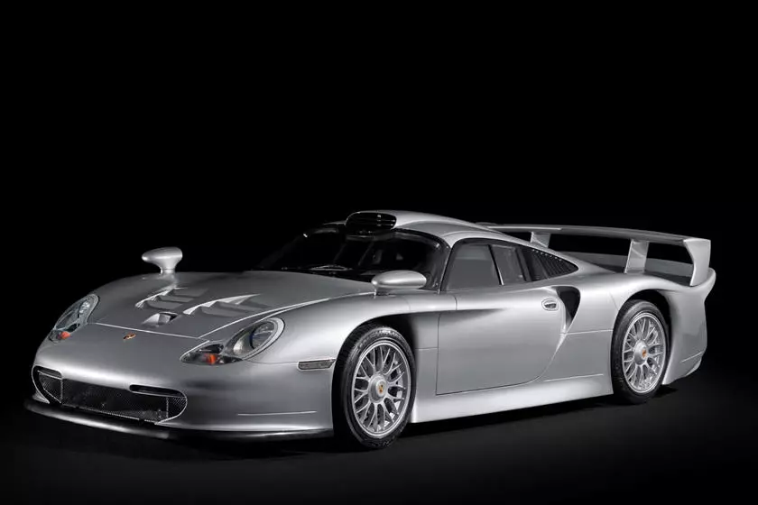 Le Porsche 911 GT1 Is A $12.3 Million Gold Mine 55786_3